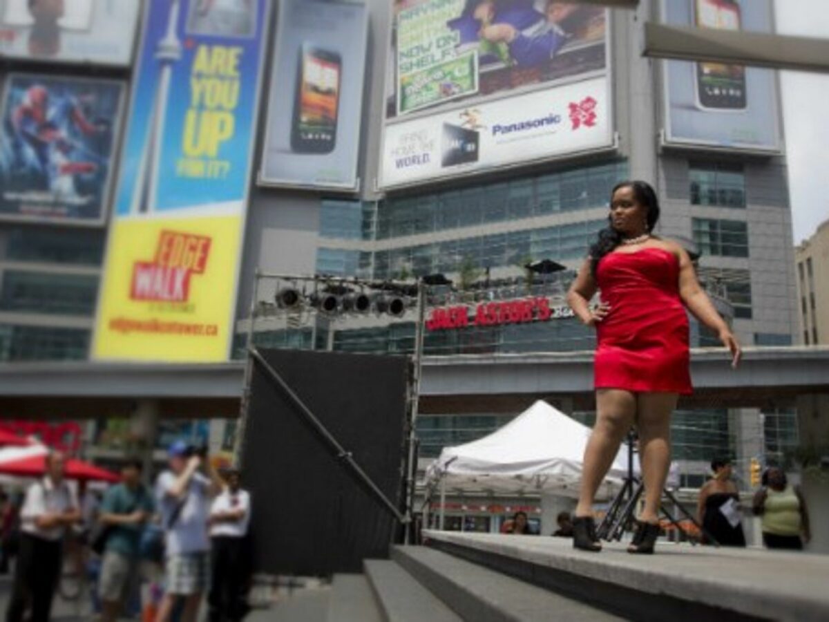 Curvy Chic: Real Fashion For The Full-Figured - Worldcrunch