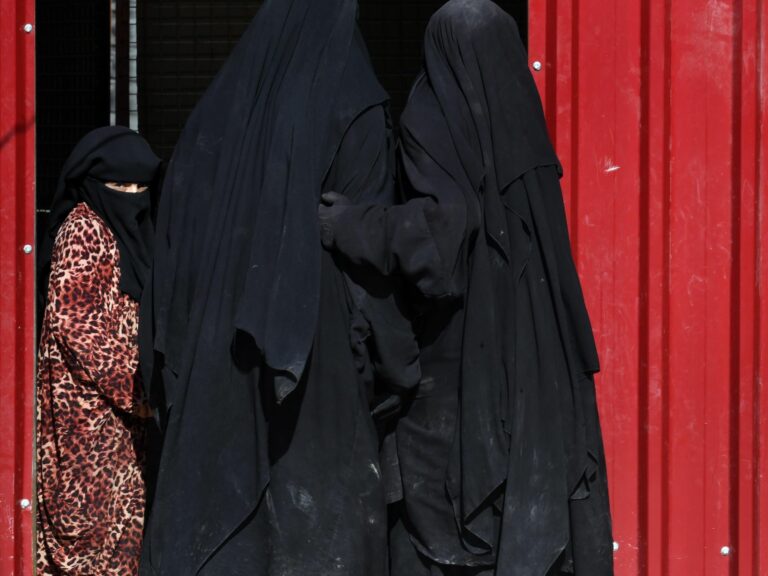 Women Of ISIS: An Exclusive Journey Inside The Terror Group's Female ...