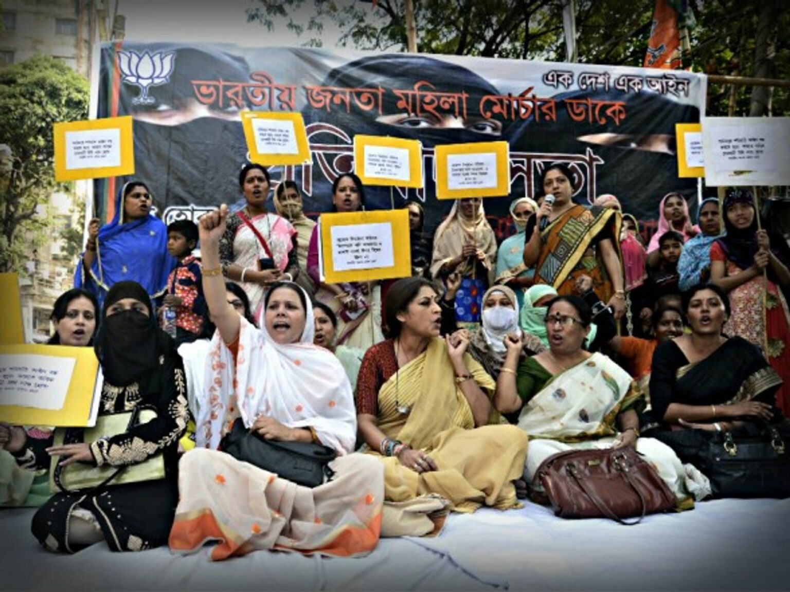 Muslim 'Instant Divorce' Takes Center Stage In India - Worldcrunch