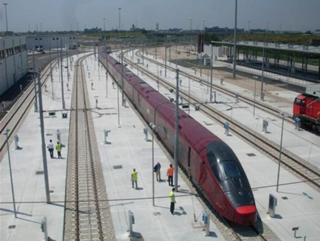 Ferrari Railroad? Italians Unveil Europe's First Private High-Speed ...