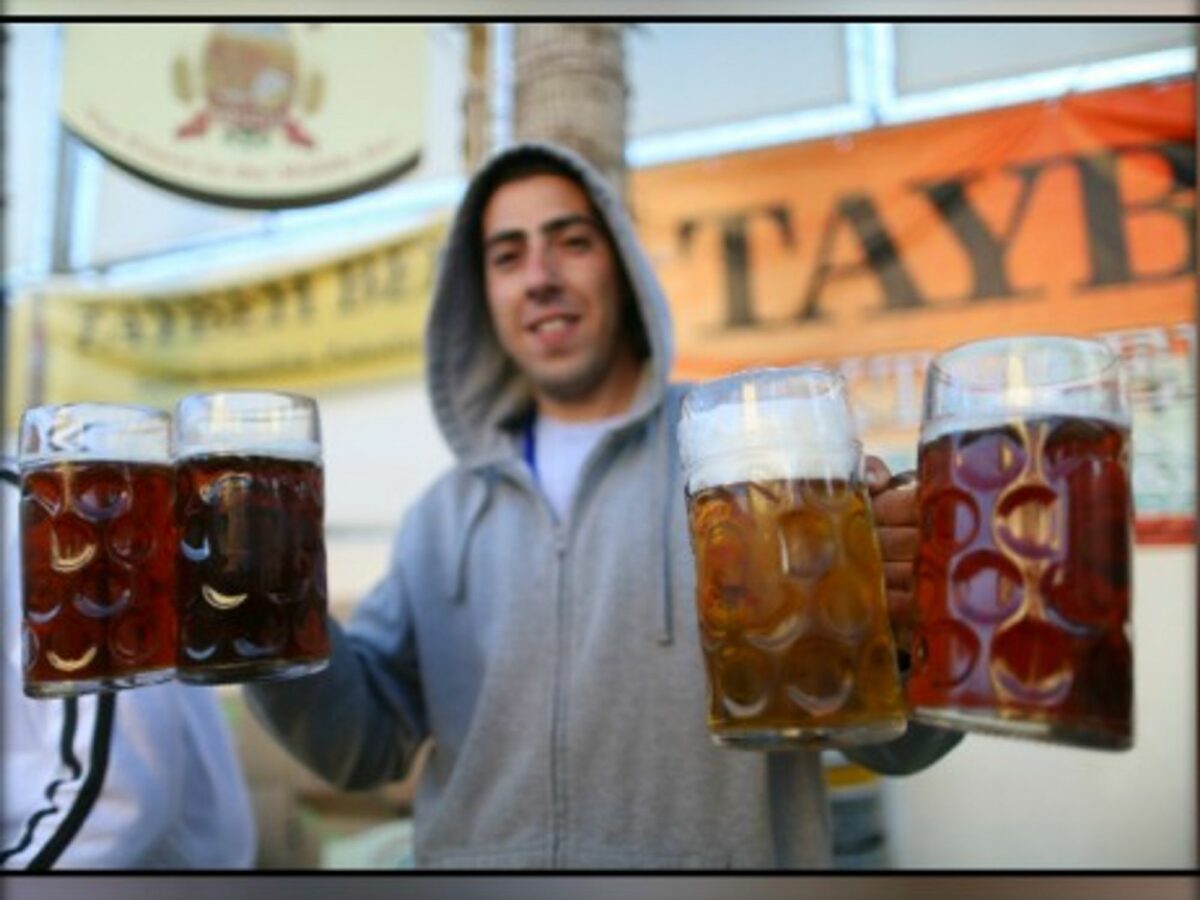 Palestinian-Brewed, Bavarian-Inspired Beer Is A Hit In Israel - Worldcrunch