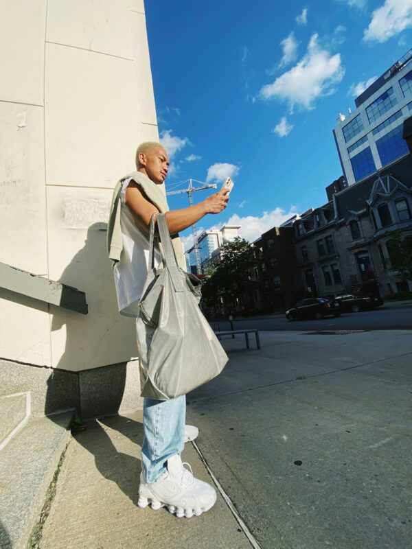 Is Pretty Privilege Real? The Latest Research On "Beautiful Is Good ...